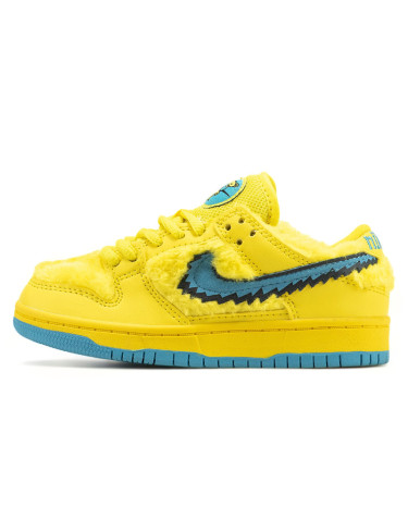 Buy the original Nike SB Dunk Low Grateful Dead Bears Opti Yellow with ...